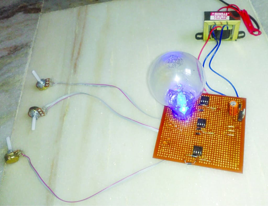 RGB Bulb Using 555 Timer | Detailed Project Available