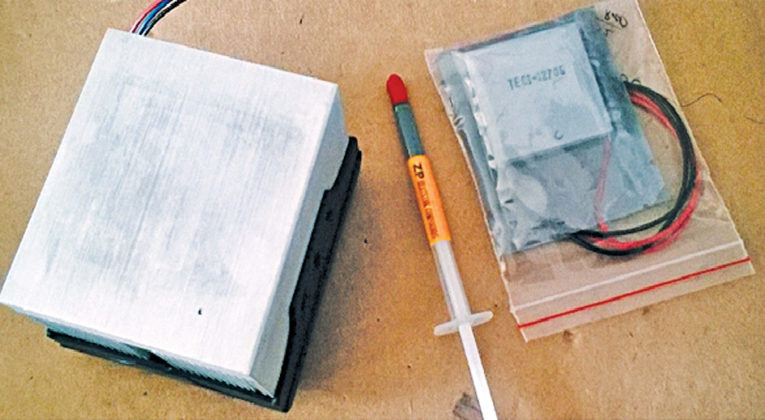 Mini Fridge With Peltier Modules - Peltier cooler | Full DIY Project