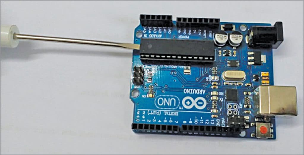 Smart Water Meter To Help Control Water Wastage | Full DIY Project