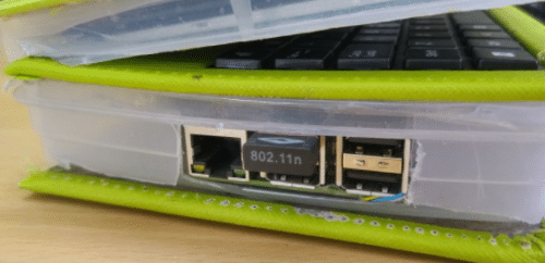 Homemade Laptop Using Raspberry Pi | Raspberry Pi Laptop