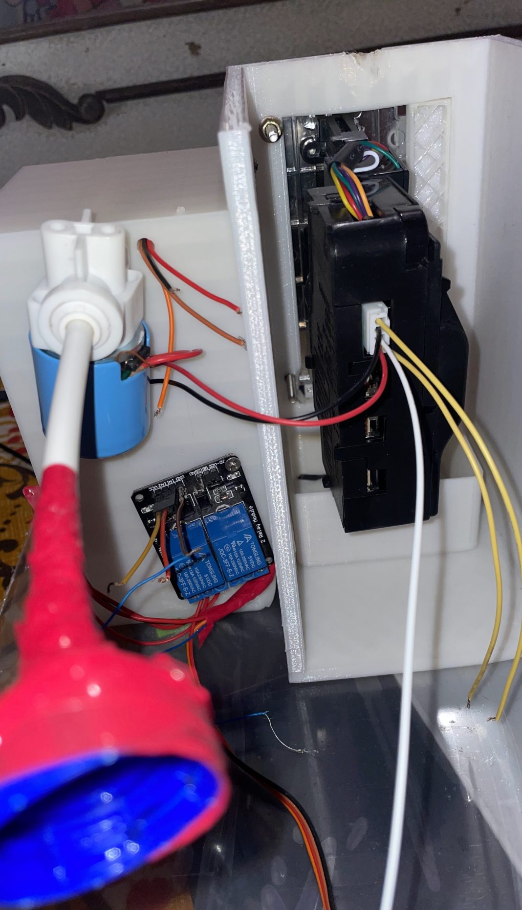 Vending Machine For Water and Beverages - Electronics For You