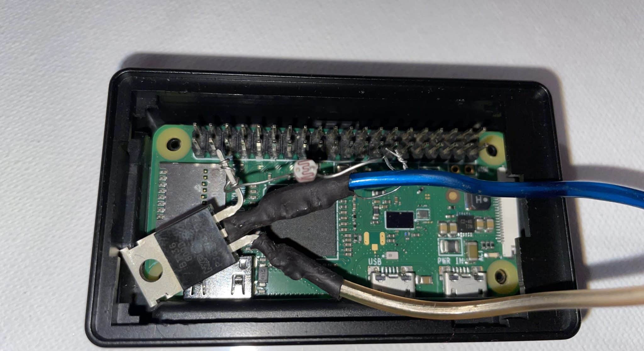 e-Ink-based IoT Touch Switch | Full Electronics Project