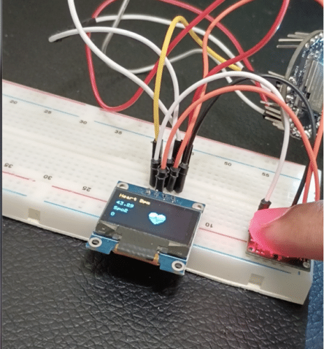 Build Smallest Pulse Oximeter - Full Guide with Code