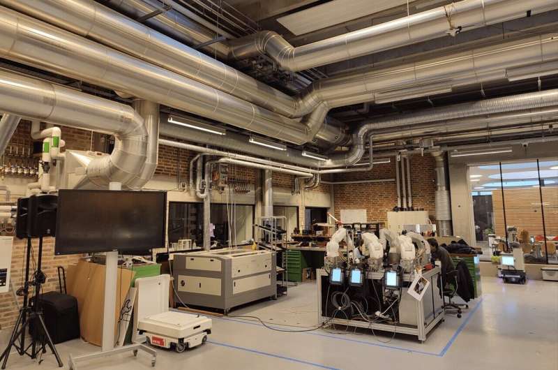 Em Wave Propagation To Enhance 5g 6g Networks Uncommunication