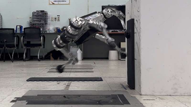 Robot Designed For Challenging Terrain Navigation - Electronics For You