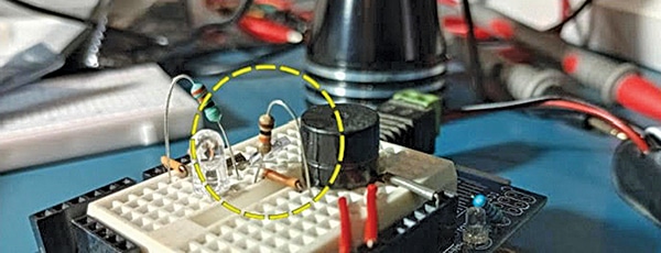DIY IR Reflectance Sensor Using Arduino