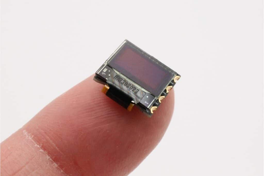 World's Smallest OLED Screen For Portable Projects