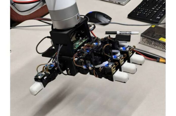 Robotic Hands Learn Human-Like Senses - Electronics For You – Official ...