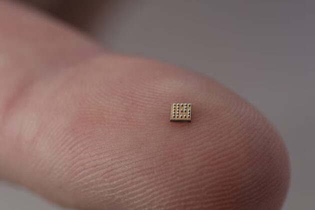 World’s Smallest Bluetooth Chip