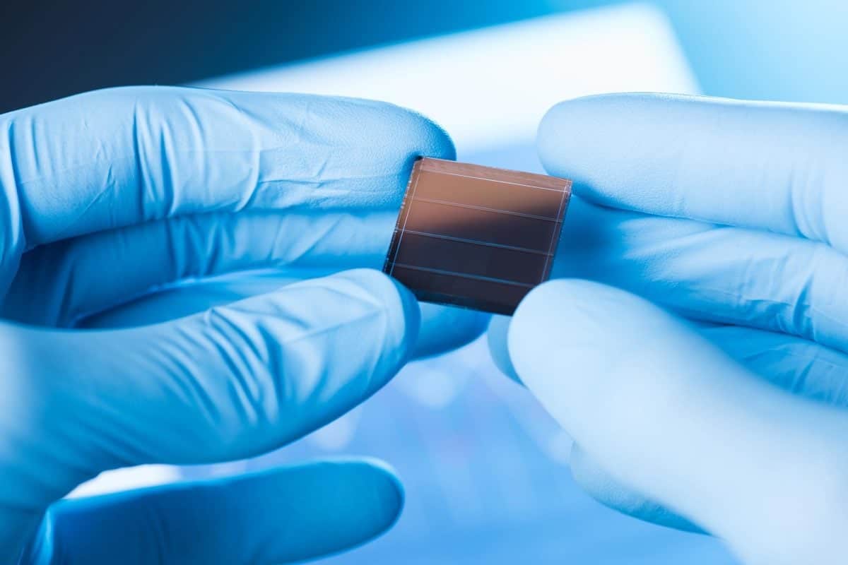 Why Perovskite Solar Cells “Melt”?