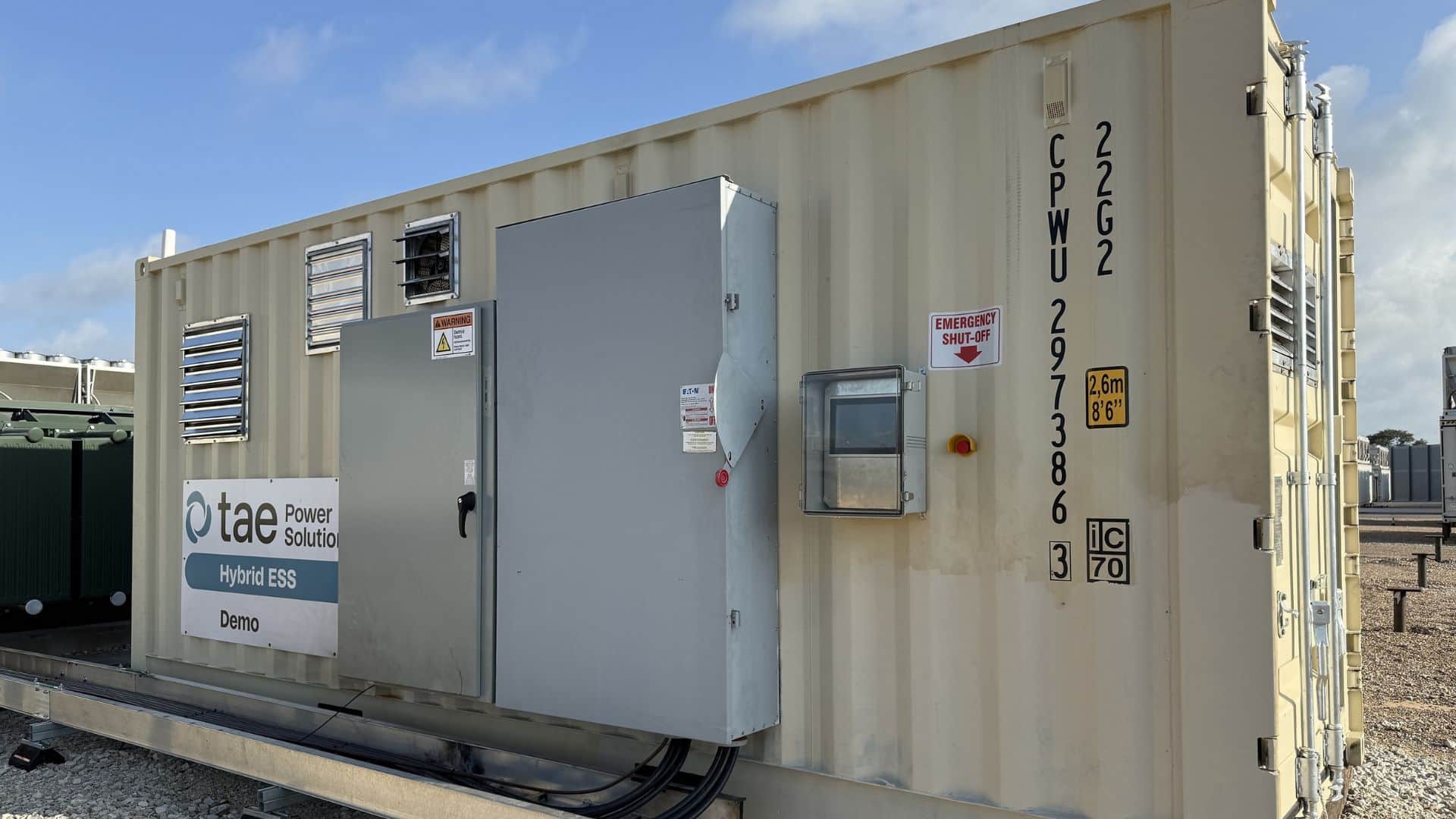 Hybrid Energy System Supports AI Data Centres - Electronics For You